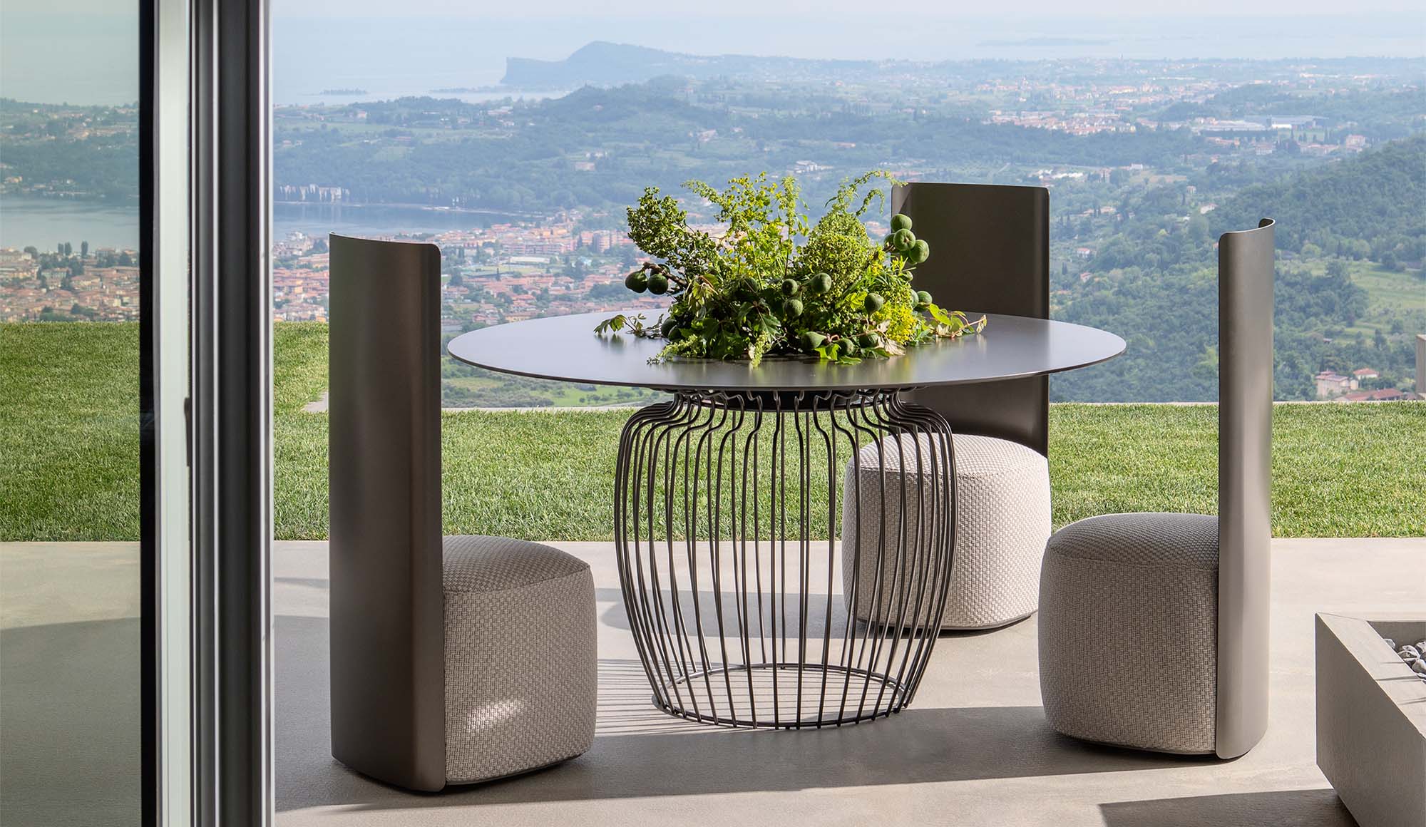 Longo Design | Atollo coffee tables - Flou