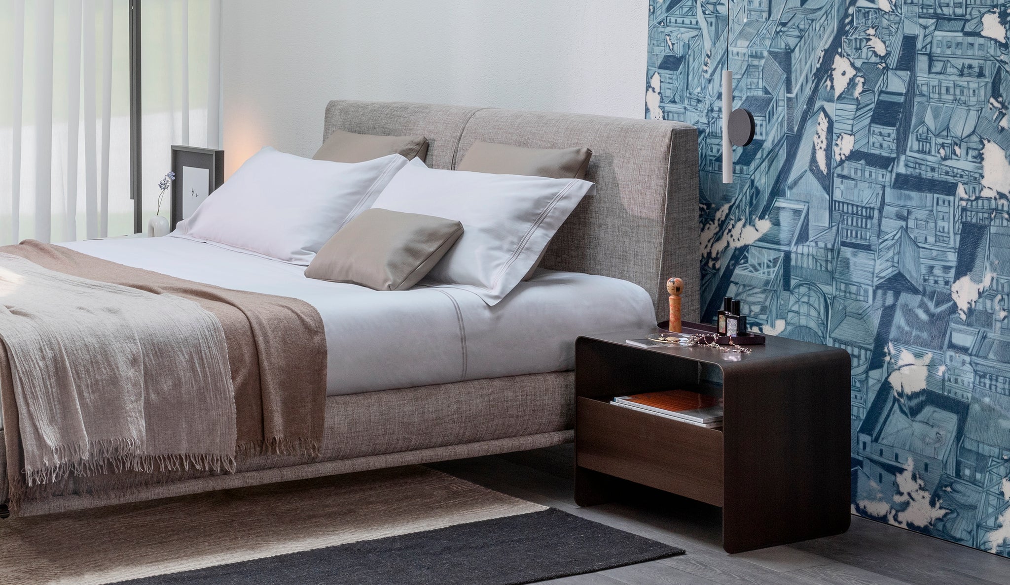 Longo Design | Bedside table sheet - Flou